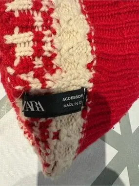 Zara | Accessories | Zara Red And Cream Knit Pom Pom Kids Beanie | Poshmark